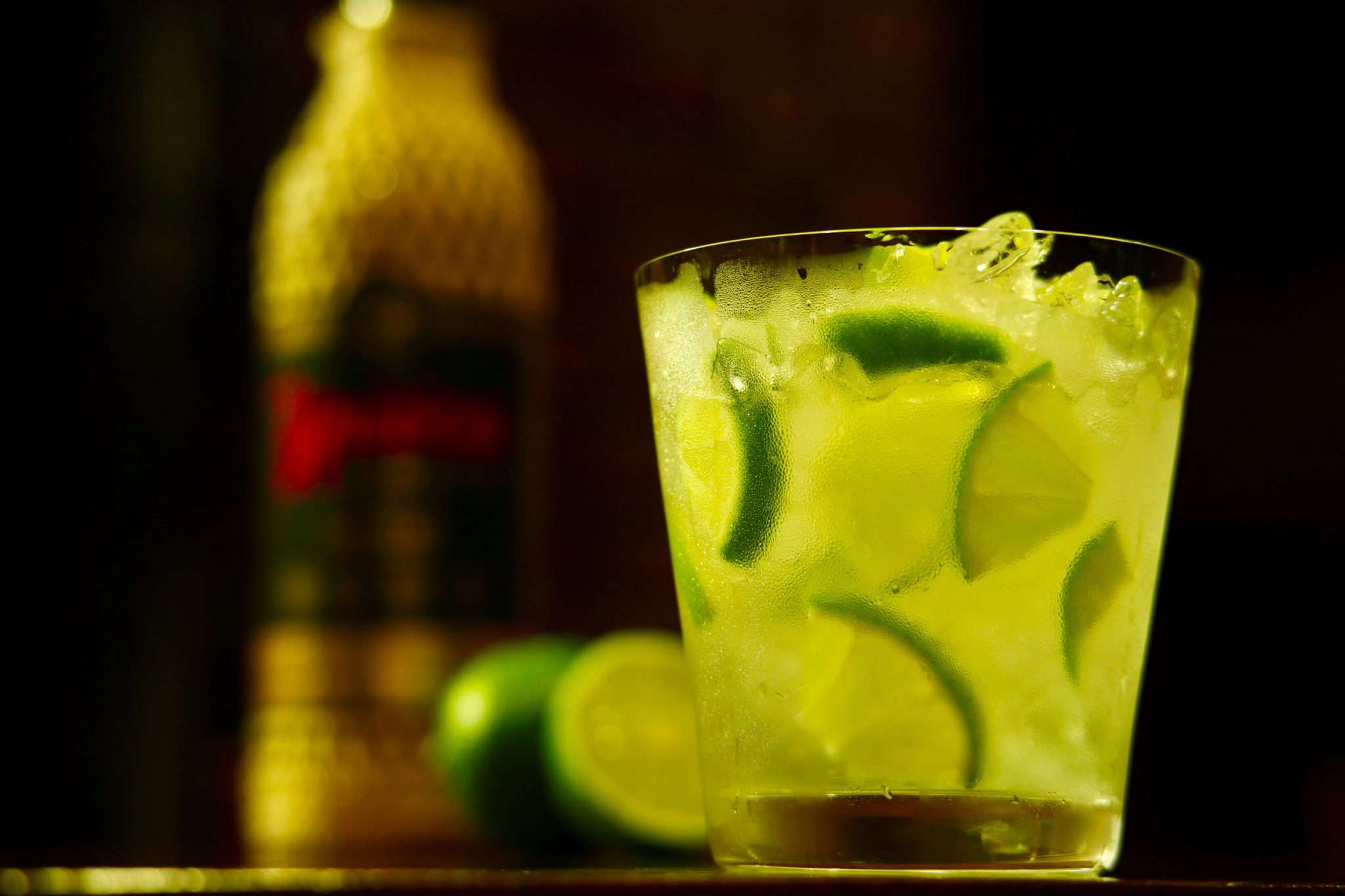 baralba-caipirinha-glass-closeup-brazil-cocktail-osaka-expo | bar alba